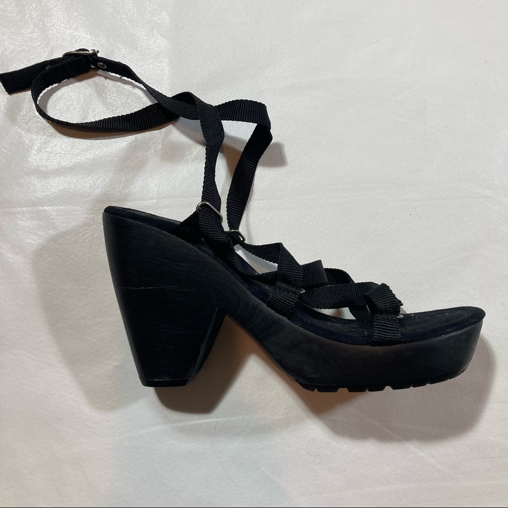 Vintage Soda Chunky Wooden Heel Platform Sandals. Siz… - Gem